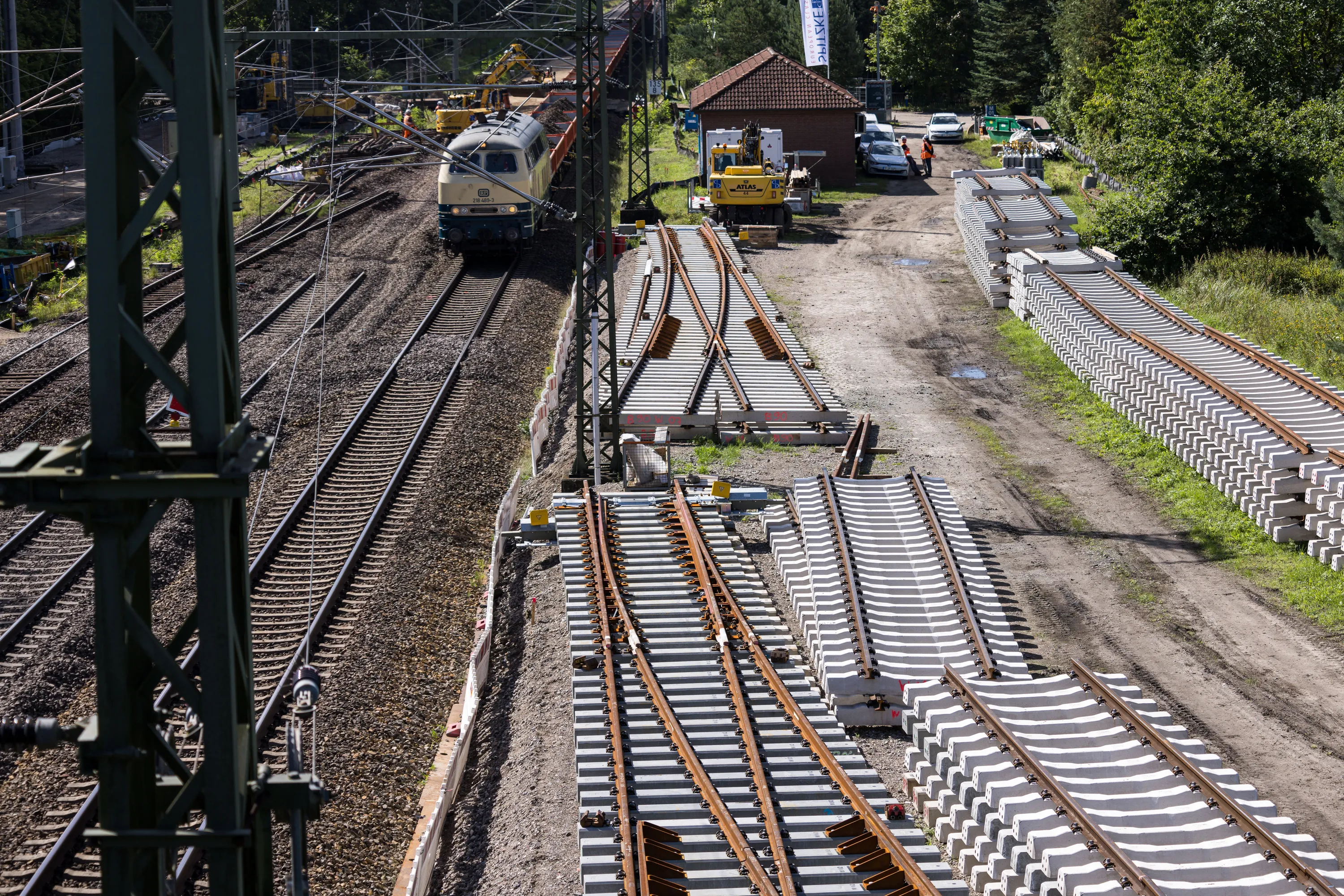 Deutsche Bahn will 2026 mehr als 23 Milliarden Euro ins Netz stecken