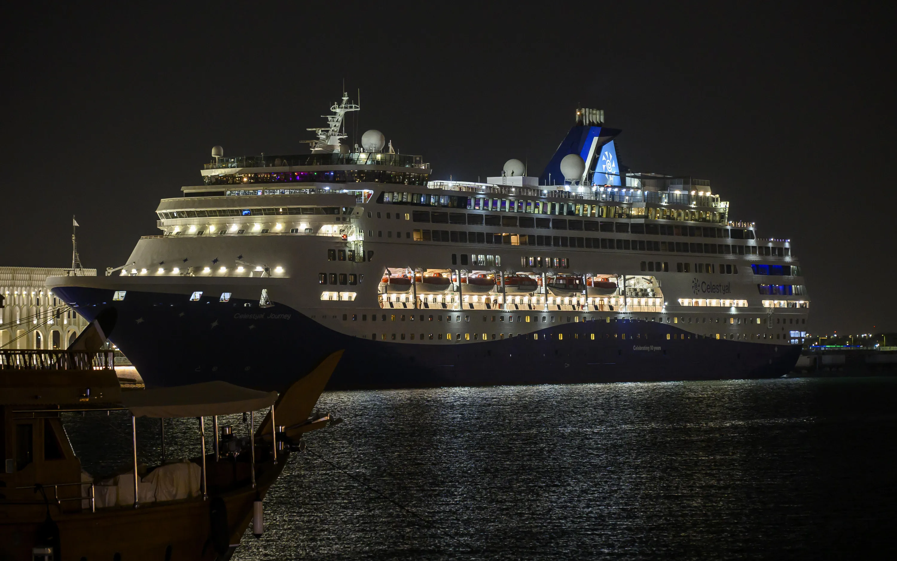 Kreuzfahrtschiffe am Golf: „Als wäre das Schiff zum schwimmenden Hotel ...