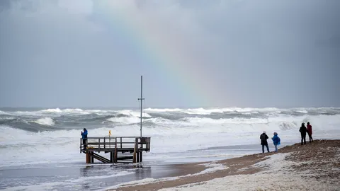 Sturmflut erreicht Nordseeküste